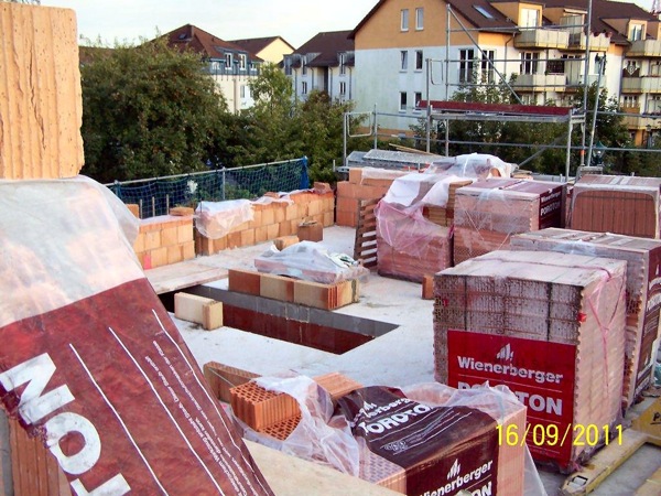 Bautagebuch: Die Wände im Obergeschoß wurden angelegt - Baubetreuung in ...