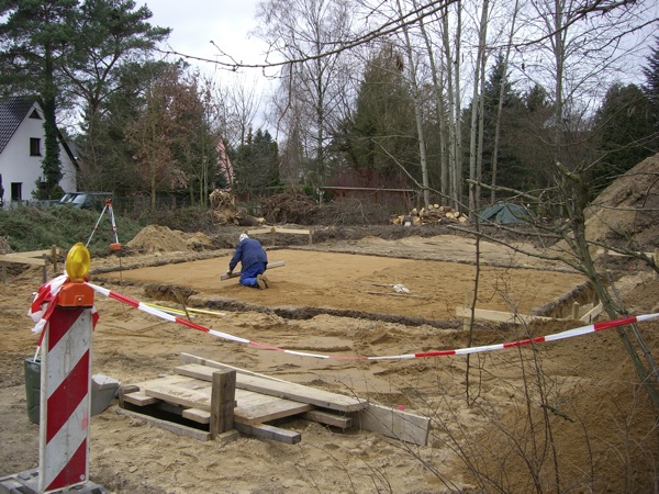 Bautagebuch: Die Bodenplatte wird vorbereitet - Baubetreuung in Berlin ...